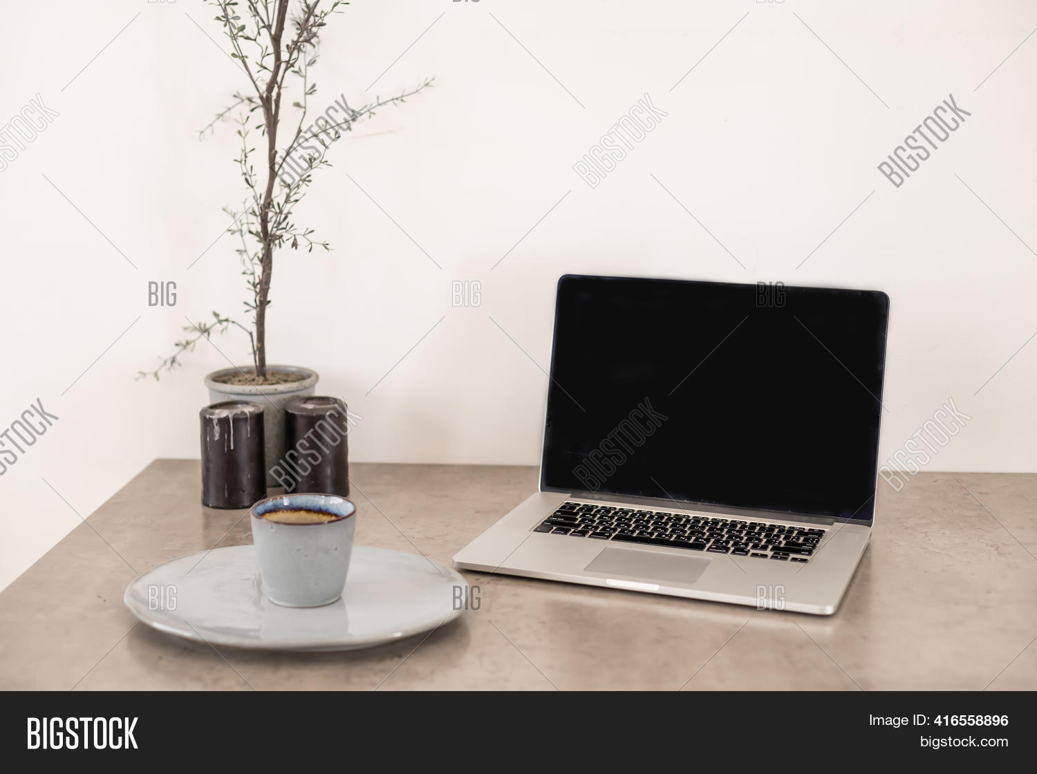 Close Laptop Computer Image & Photo (Free Trial) | Bigstock