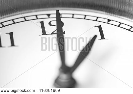Clock Hand Pointing Image & Photo (Free Trial) | Bigstock