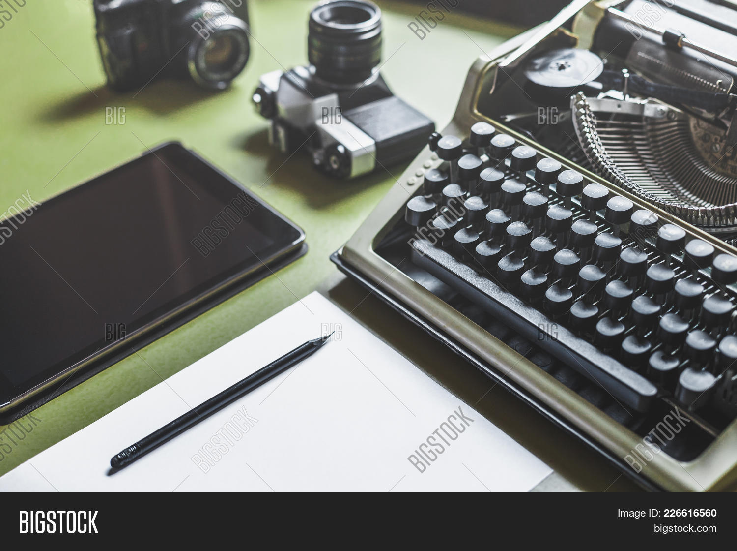 Workplace Journalist, Image & Photo (Free Trial) | Bigstock