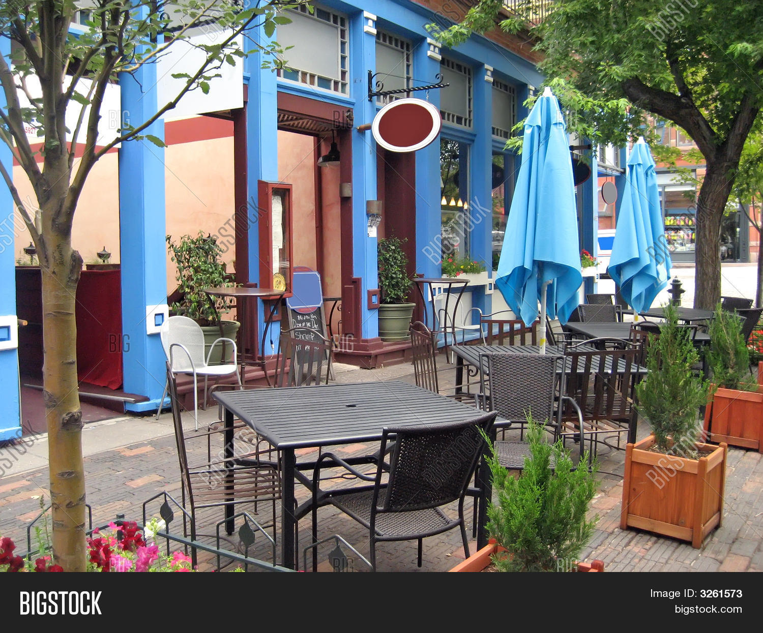 Sidewalk Cafe Image & Photo (Free Trial) | Bigstock