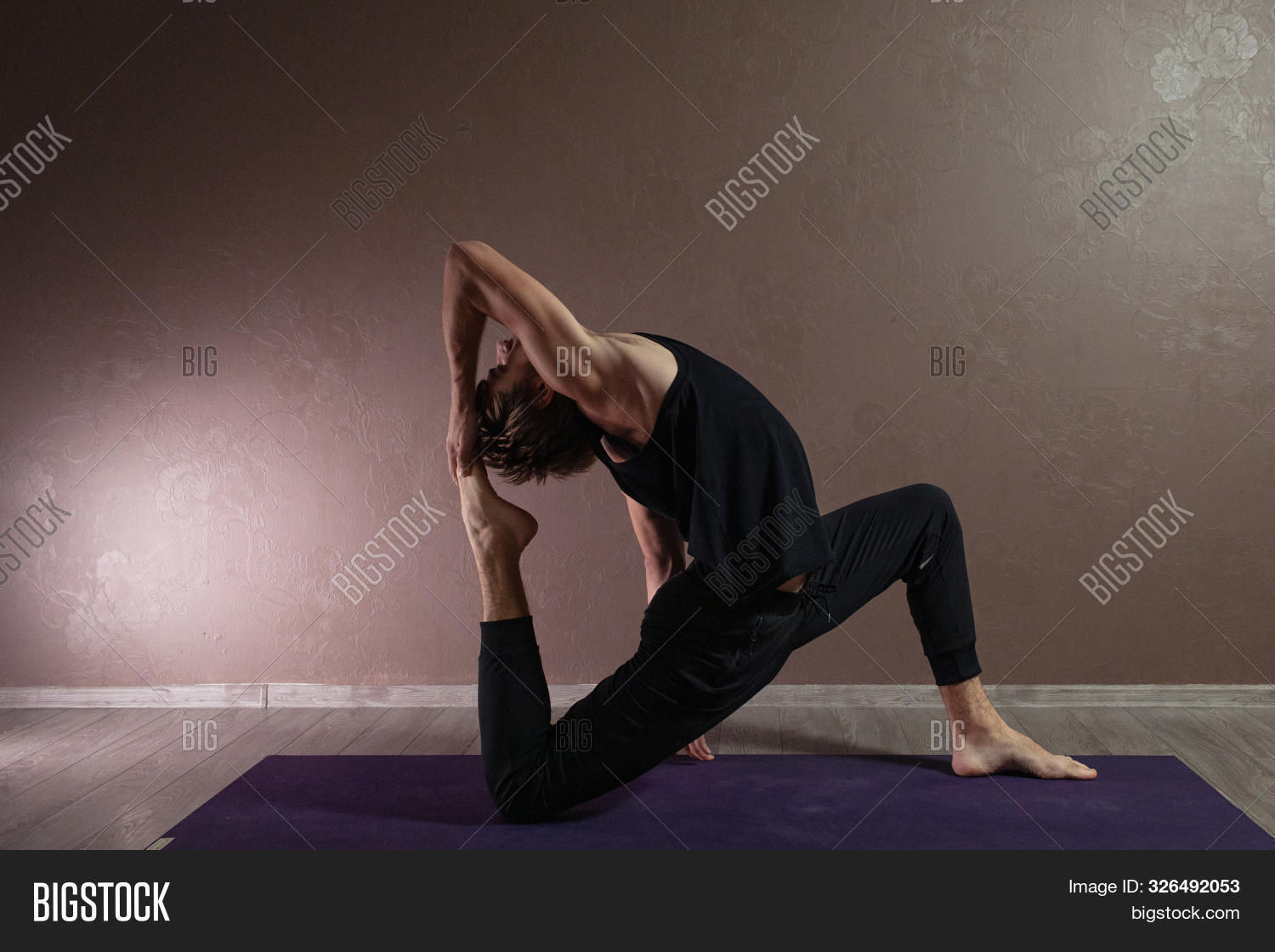 Young Sporty Man Image & Photo (Free Trial) | Bigstock