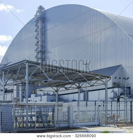 Chernobyl Sarcophagus Image & Photo (Free Trial) | Bigstock