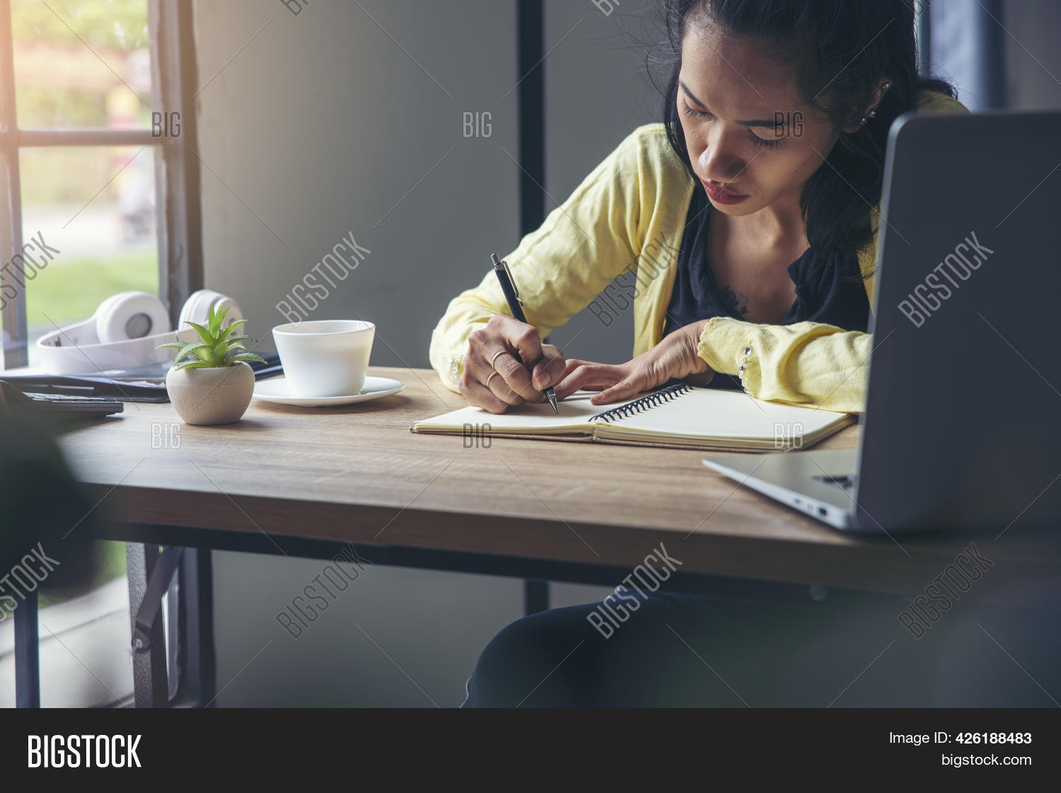 Female Hand Planner Image & Photo (Free Trial) | Bigstock