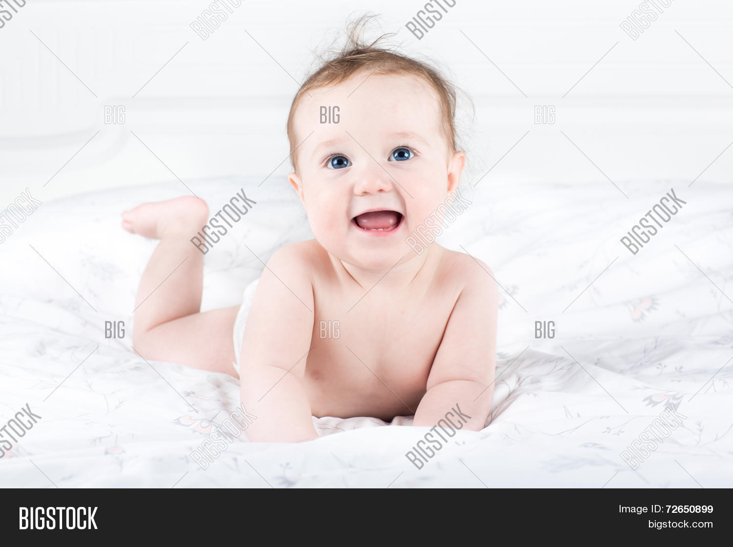Cute Little Baby Girl Image & Photo (Free Trial) | Bigstock