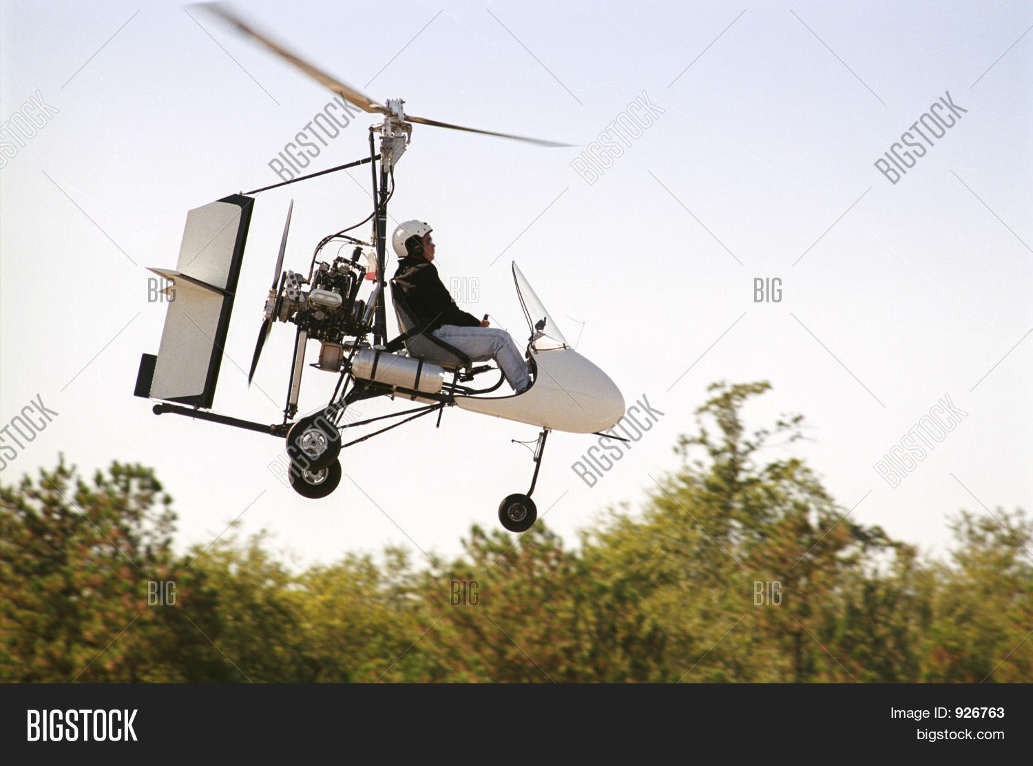 Gyrocopter Flight Image & Photo (Free Trial) | Bigstock