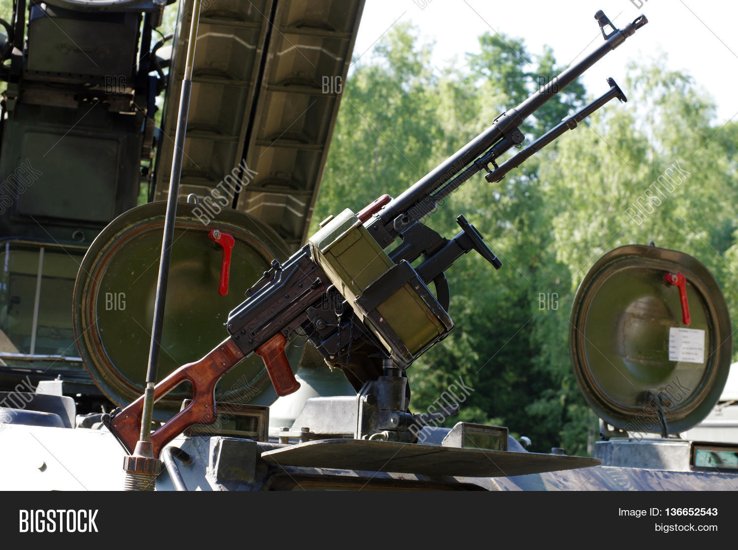 Light Machine-gun Image & Photo (Free Trial) | Bigstock
