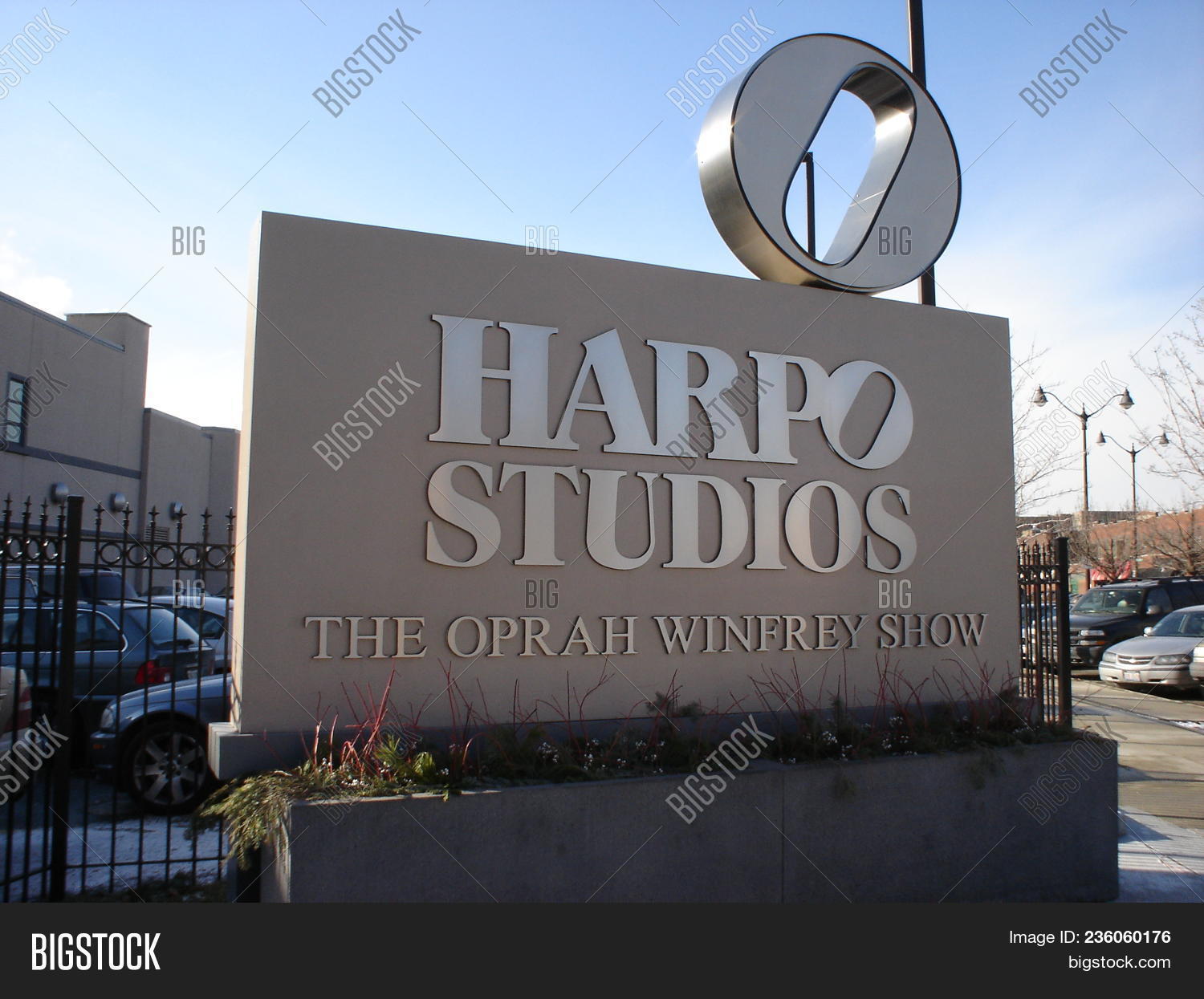 Harpo Studios Oprah Image & Photo (Free Trial) | Bigstock