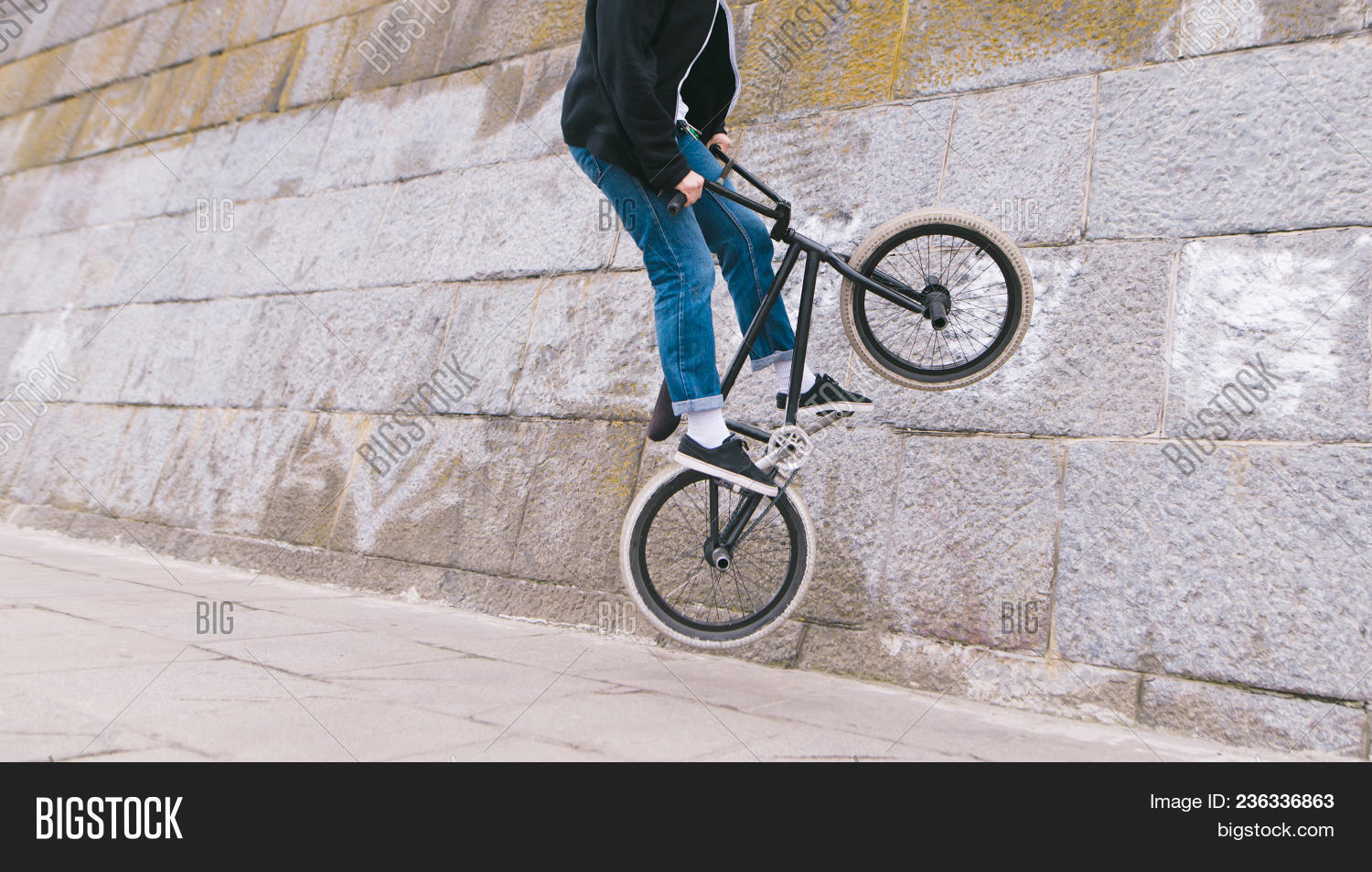 Bmx Rider Does Wall Image & Photo (Free Trial) | Bigstock