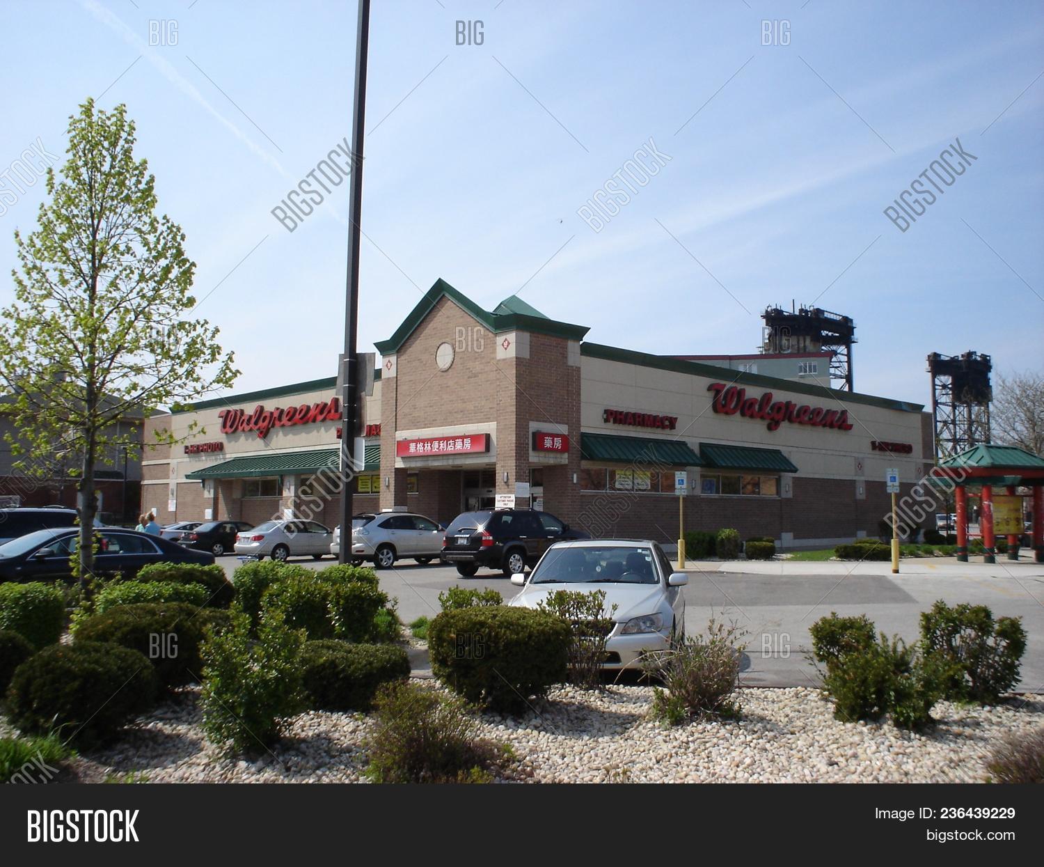 Walgreens Drug Store Image & Photo (Free Trial) | Bigstock