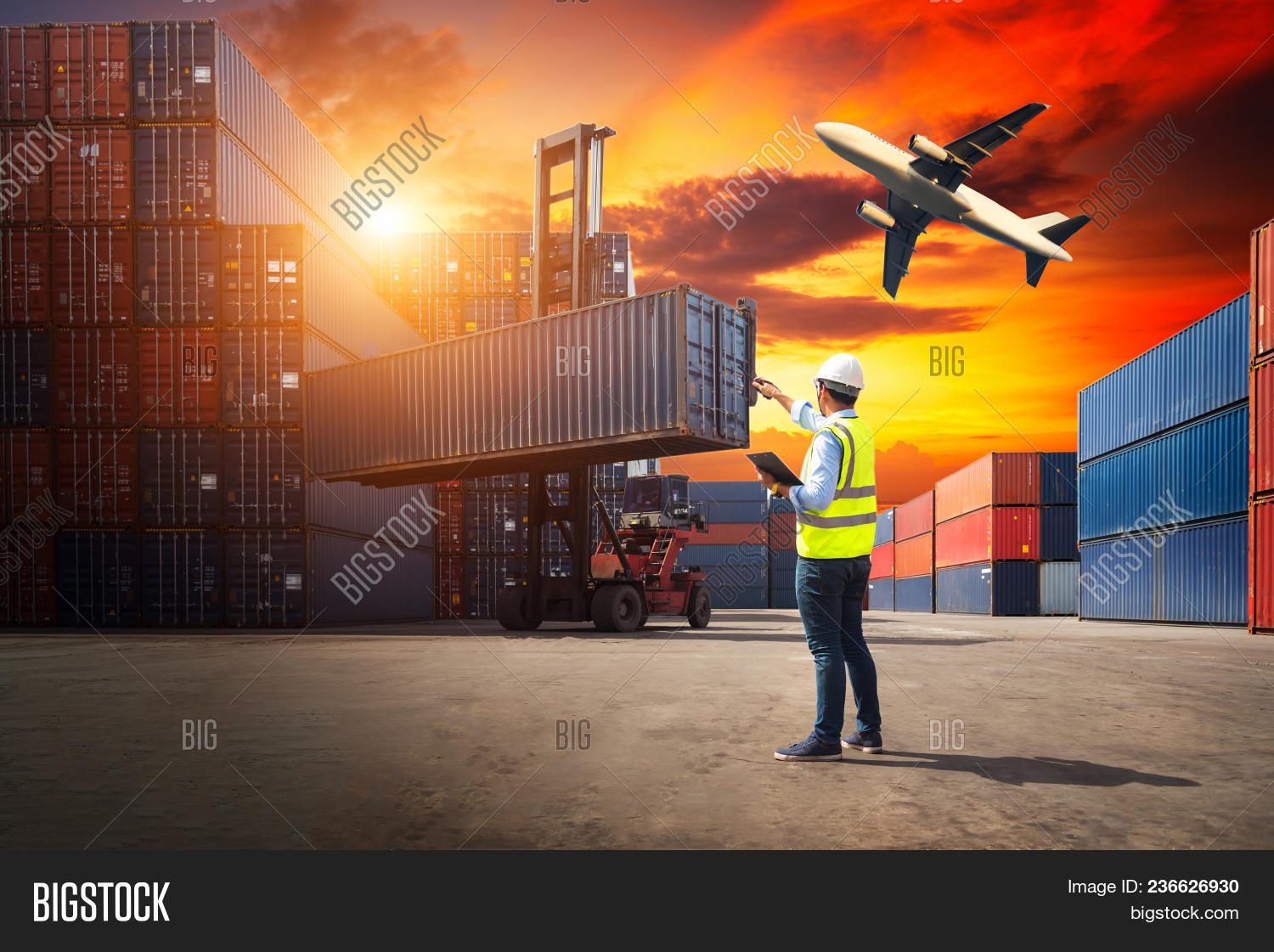 Truck Cargo Container Image & Photo (Free Trial) | Bigstock