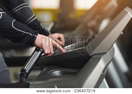 Side View Of Man Running Images, Illustrations & Vectors (Free) - Bigstock