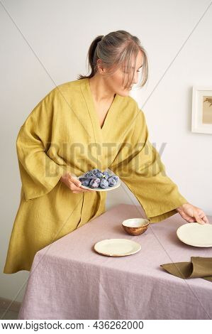 Young Girl Dressing Image & Photo (Free Trial) | Bigstock