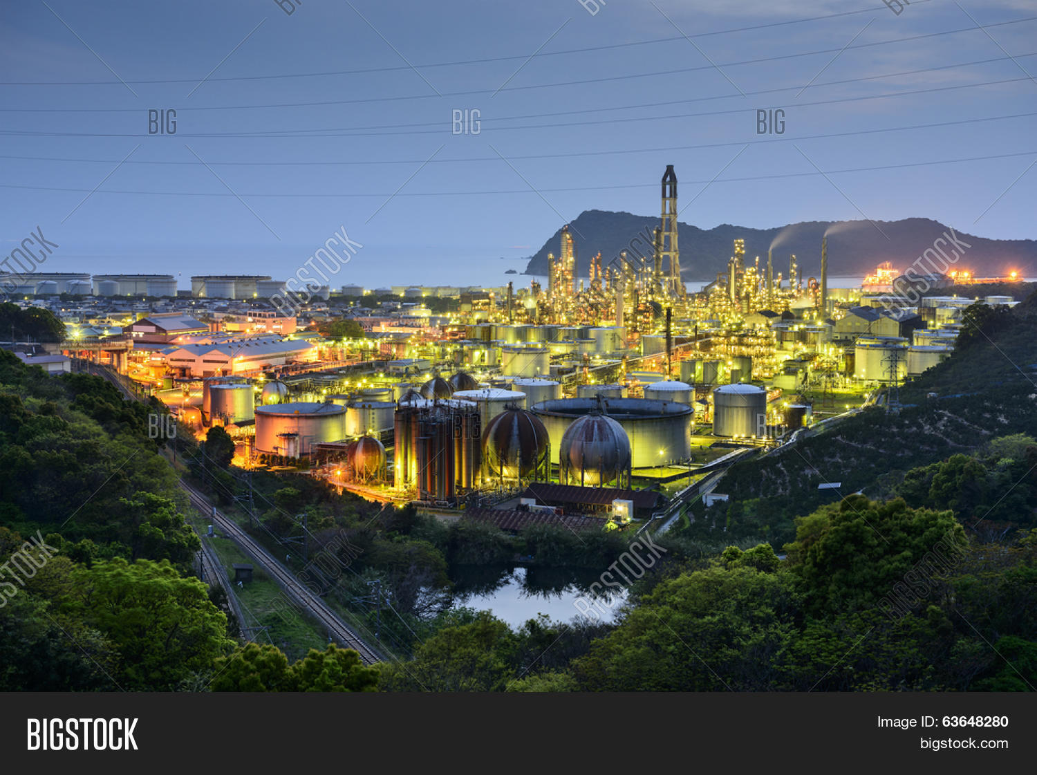 Oil Refineries Image & Photo (Free Trial) | Bigstock