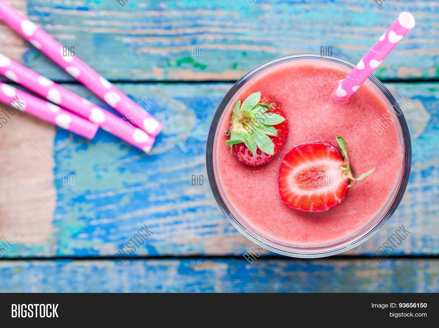Strawberry Smoothie Image & Photo (Free Trial) | Bigstock