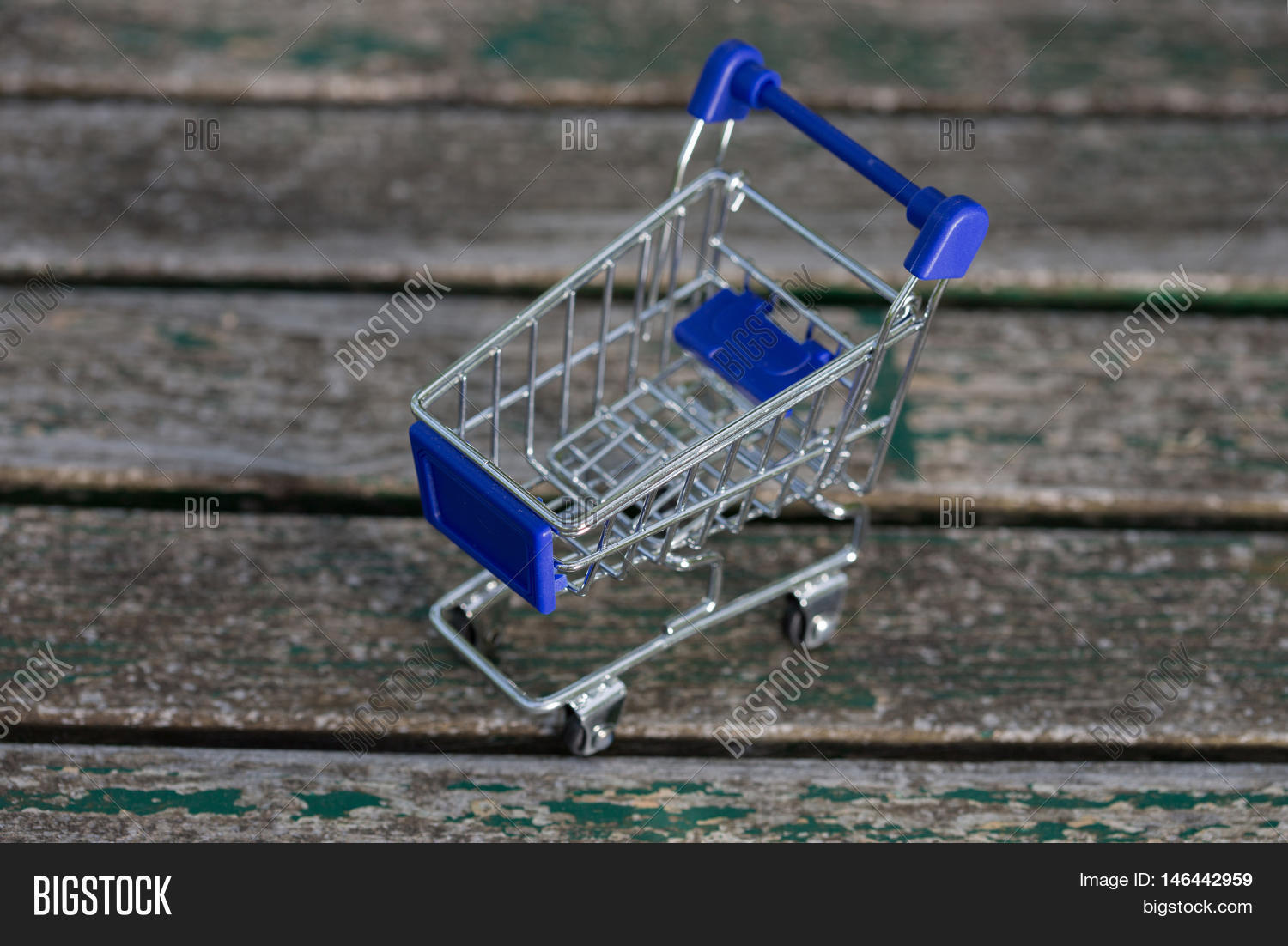 Small Shopping Cart, Image & Photo (Free Trial) | Bigstock