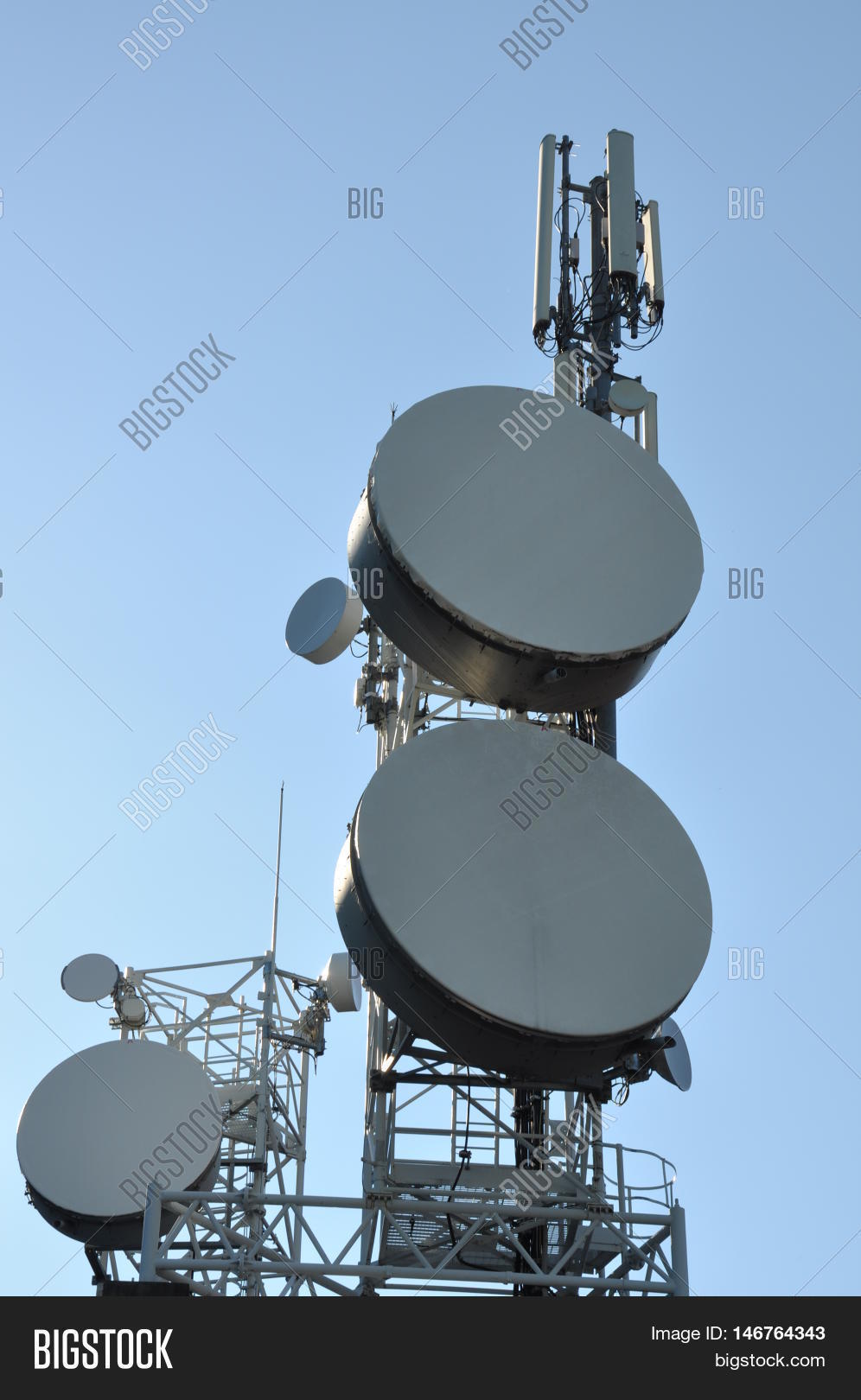 Telecommunication Mast Image & Photo (Free Trial) | Bigstock