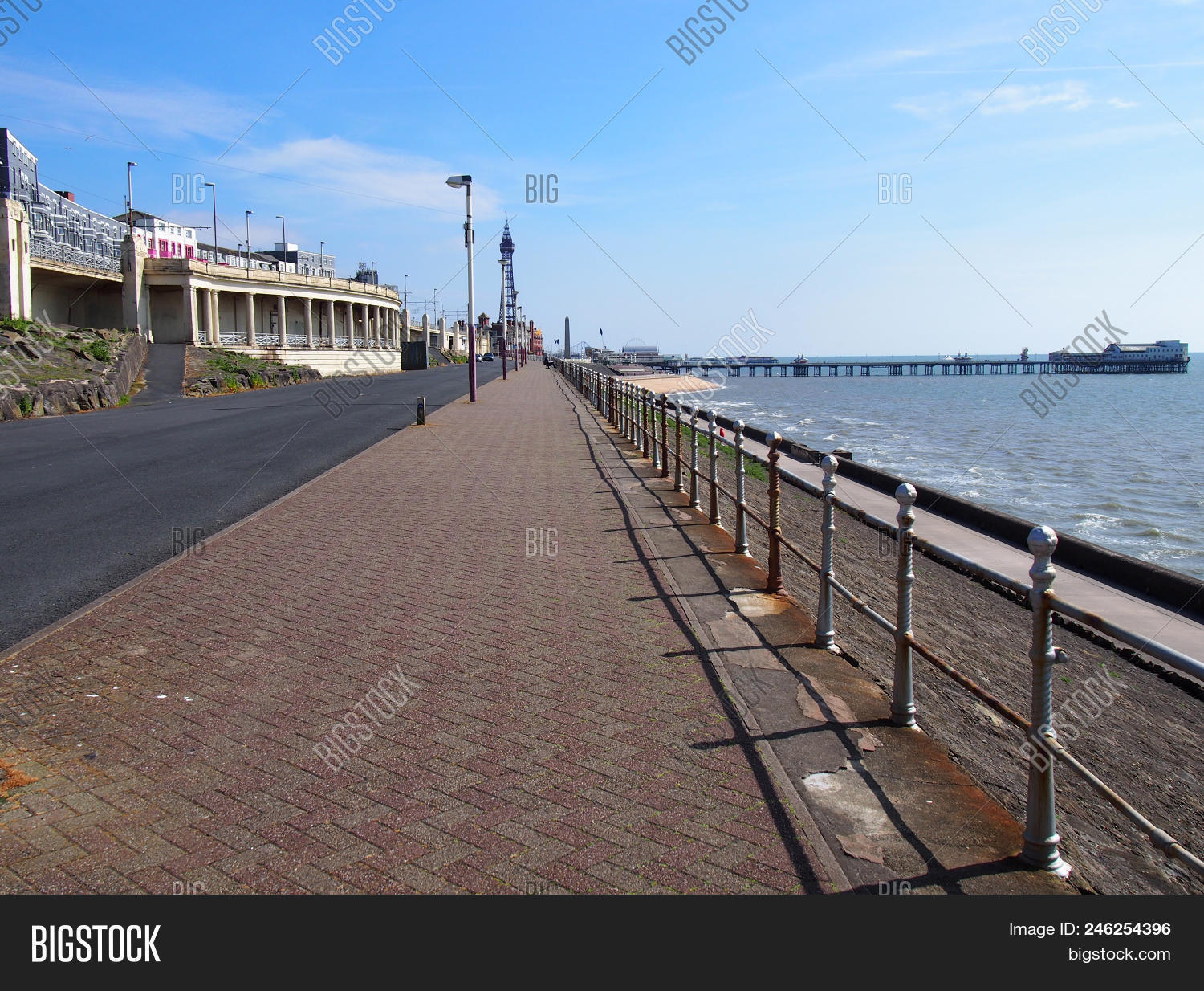 Vertical Perspective Image & Photo (Free Trial) | Bigstock