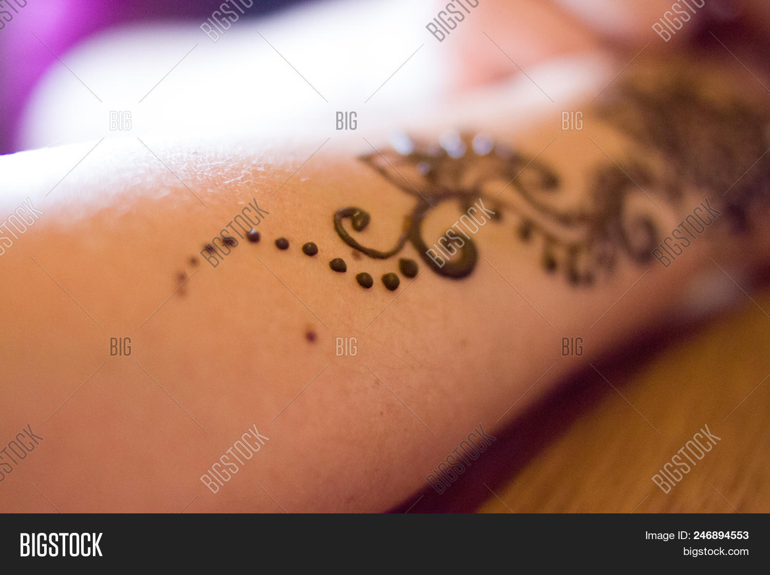 Drawing Process Henna Image & Photo (Free Trial) | Bigstock
