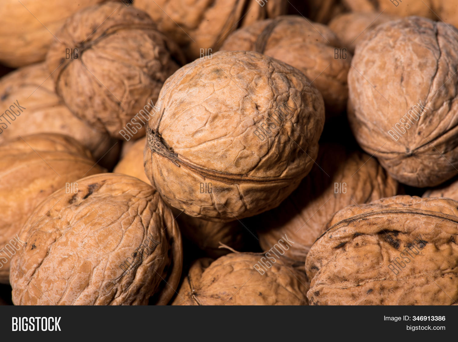 Walnut Kernels Basket Image & Photo (Free Trial) | Bigstock