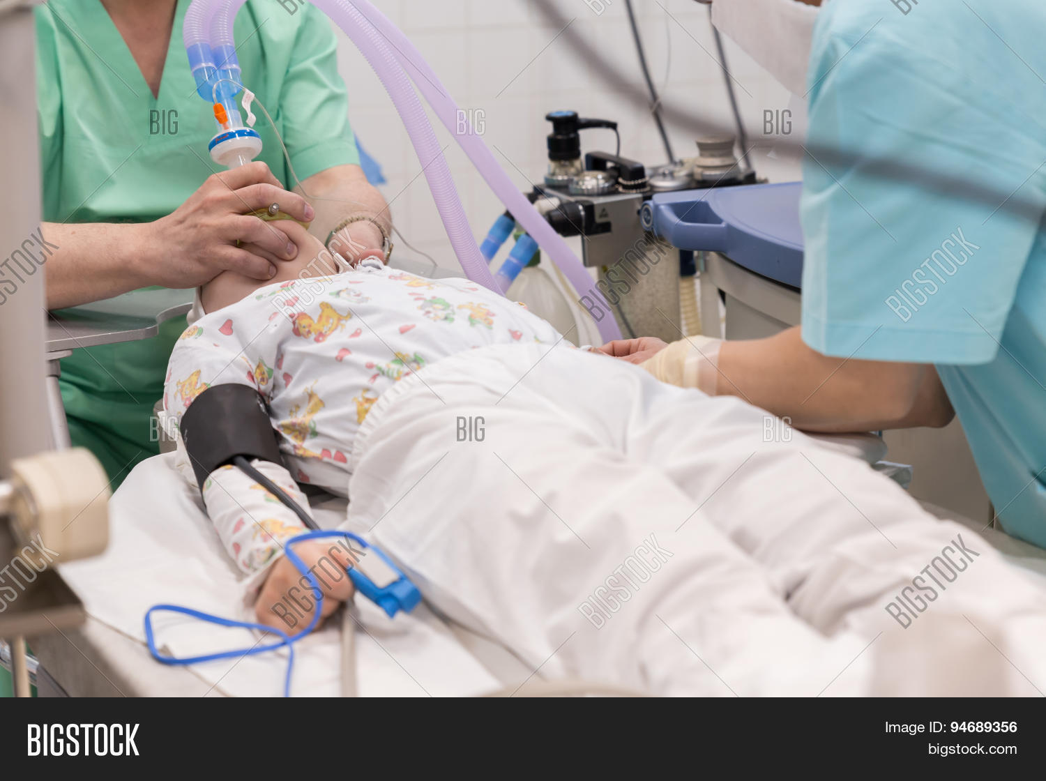 Anesthesiologist Work Image & Photo (Free Trial) | Bigstock