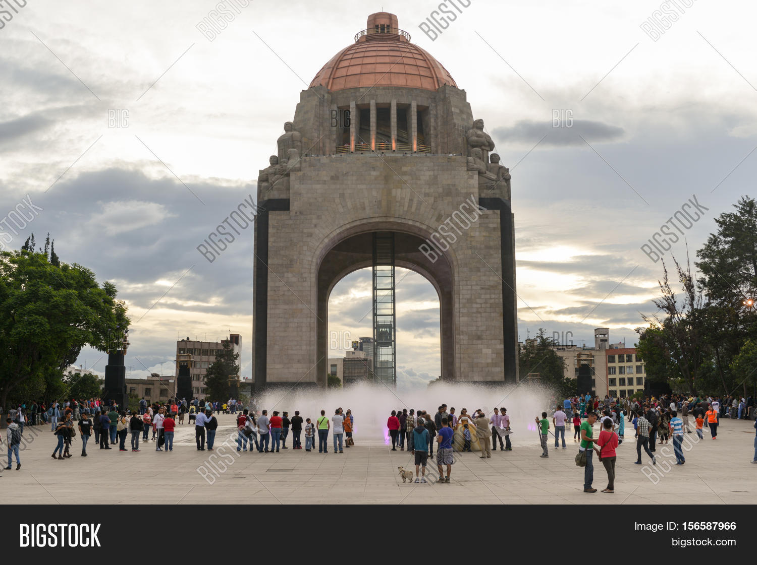 Monument Mexican Image & Photo (Free Trial) | Bigstock
