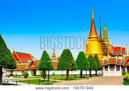 Temple Emerald Buddha Image & Photo (Free Trial) | Bigstock