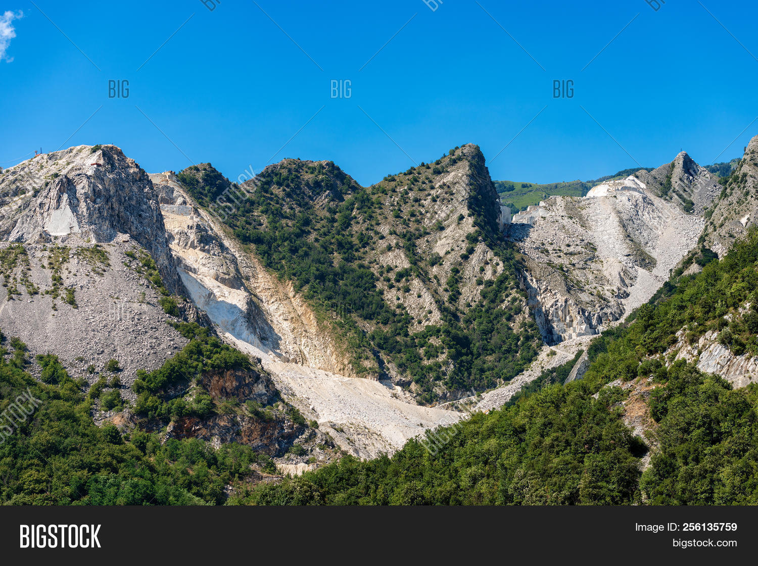 Apuan Alps (alpi Image & Photo (Free Trial) | Bigstock