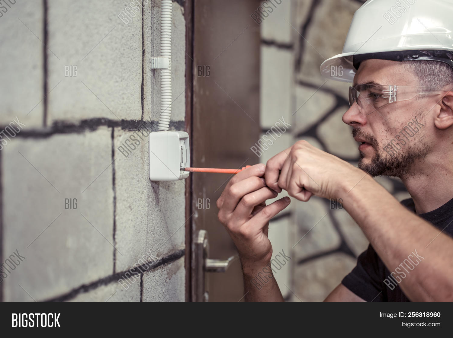 Male Electrician- Image & Photo (Free Trial) | Bigstock