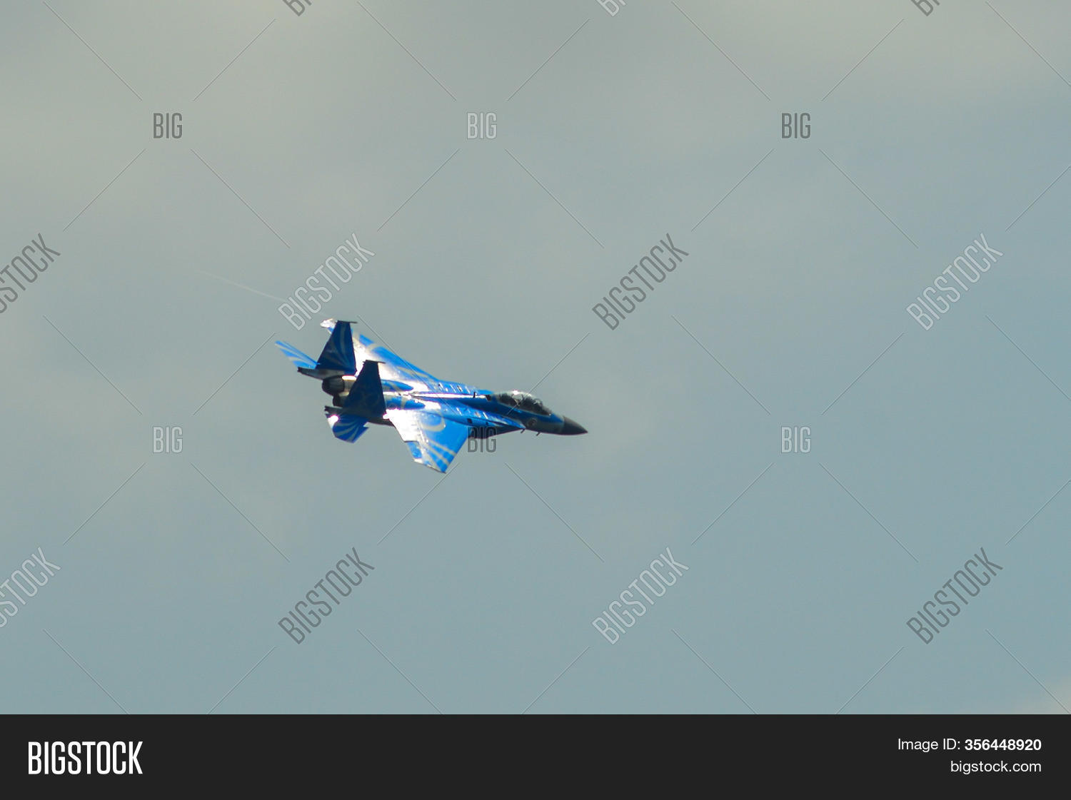 Fighter Jet Flying On Image & Photo (Free Trial) | Bigstock