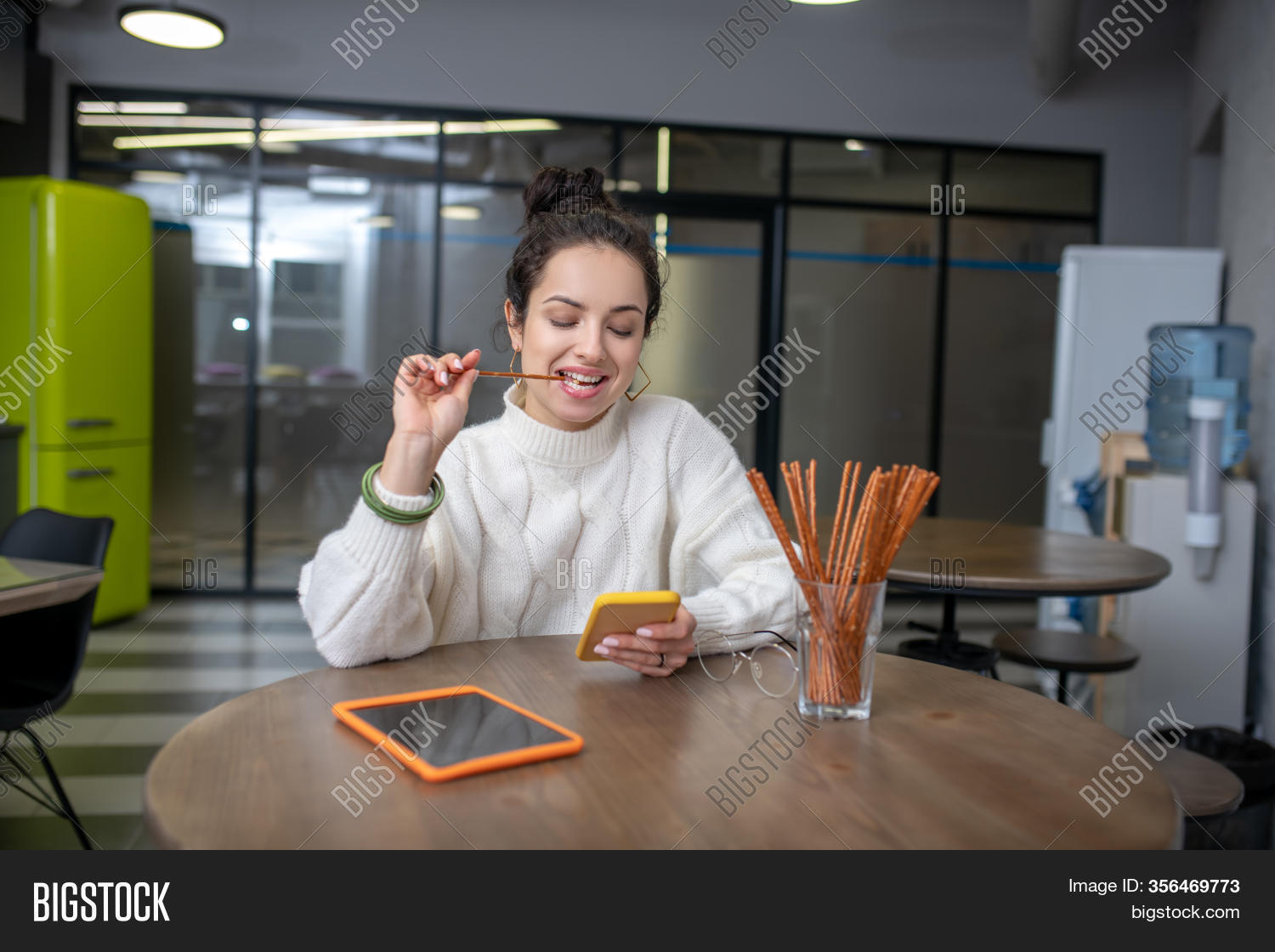 Young Woman Chewing Image & Photo (Free Trial) | Bigstock