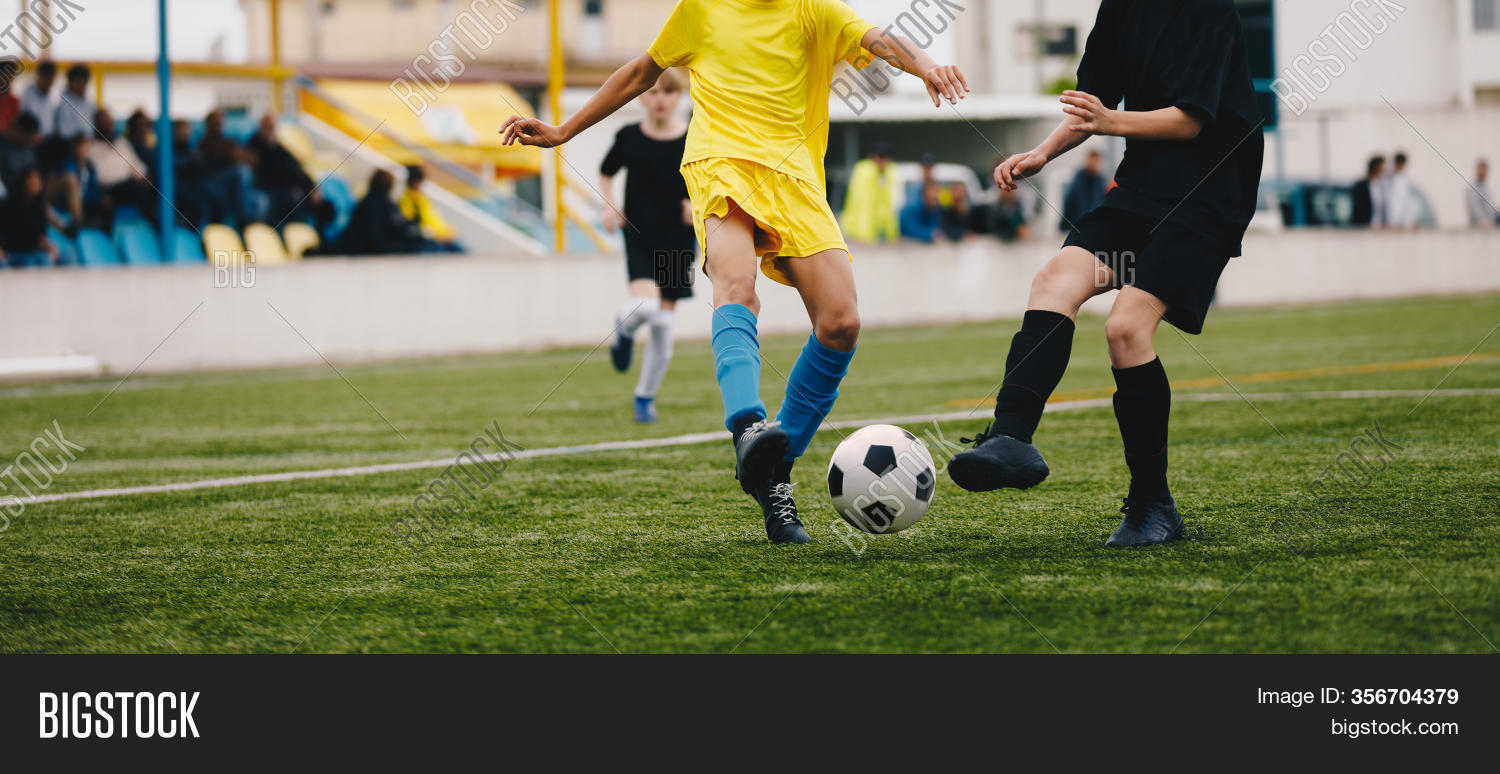 Running Soccer Players Image & Photo (Free Trial) | Bigstock