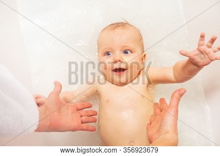 Laughing Baby Splash Image & Photo (Free Trial) | Bigstock