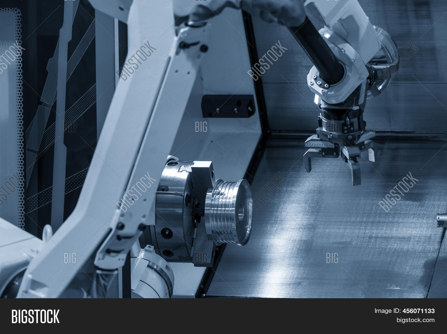 Automatic Robotic Arm Image & Photo (Free Trial) | Bigstock