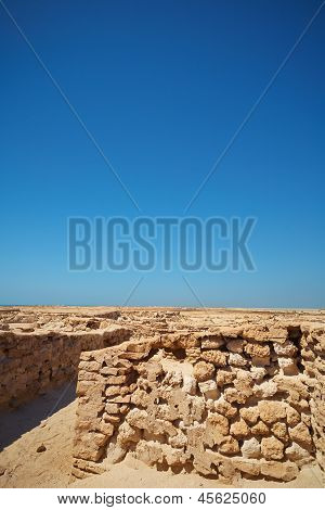Ruins Desert Image & Photo (Free Trial) | Bigstock