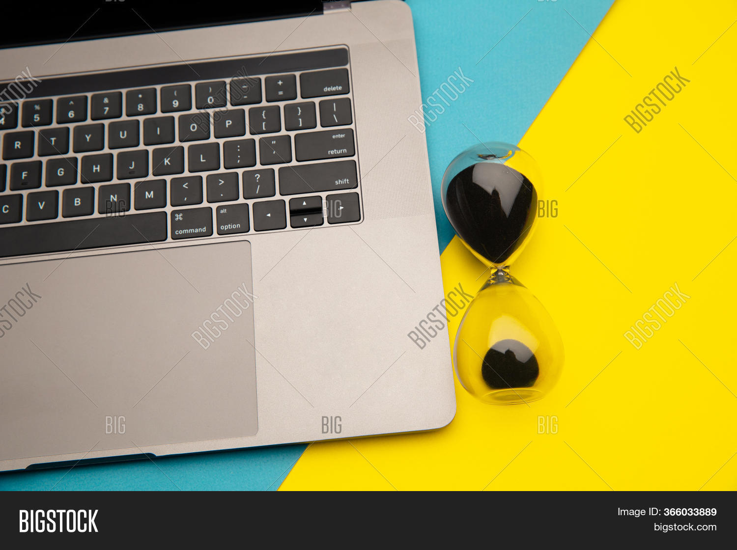 Hourglass Laptop Image & Photo (Free Trial) | Bigstock