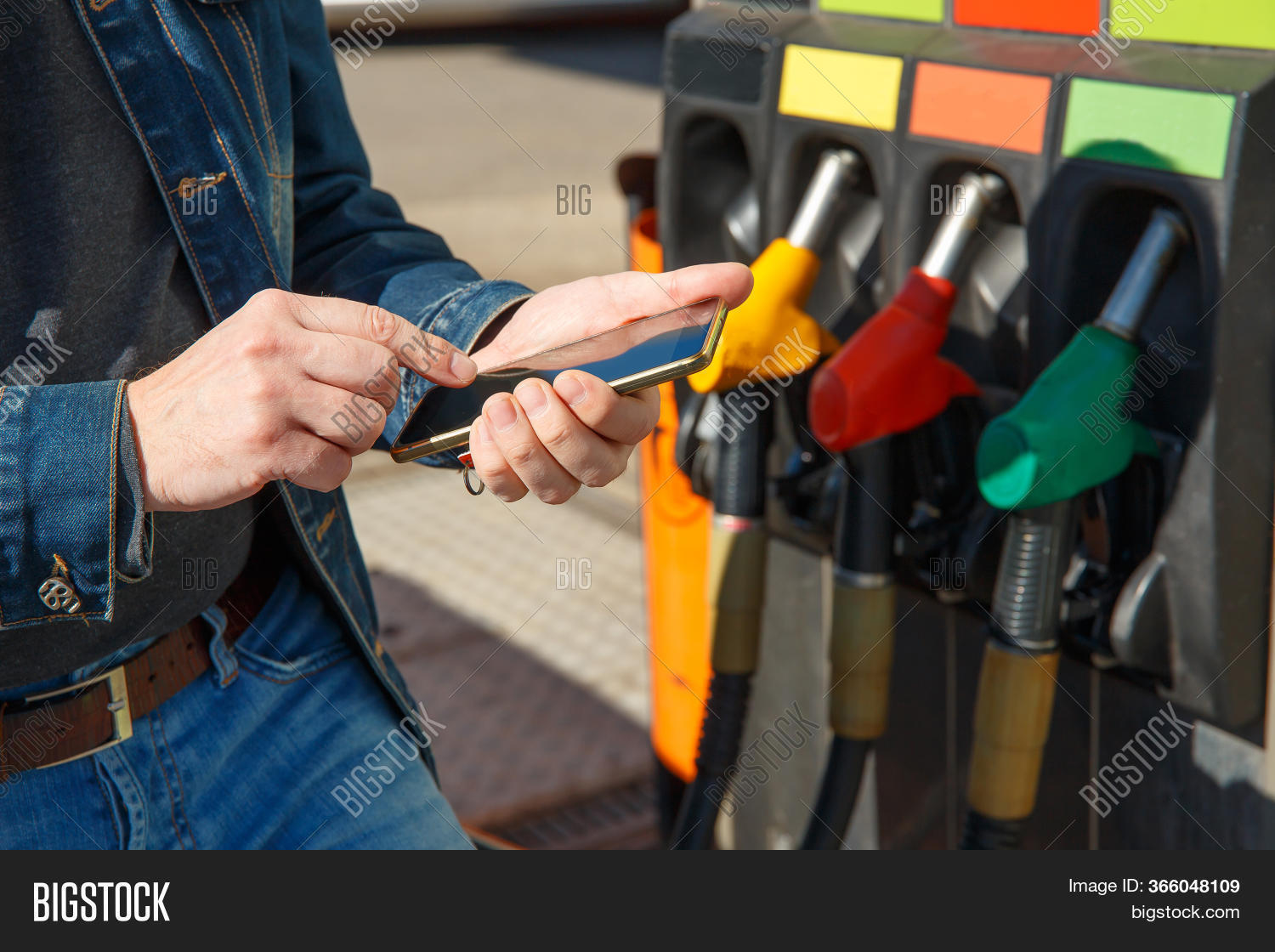 Refueling Car Paying Image & Photo (Free Trial) | Bigstock