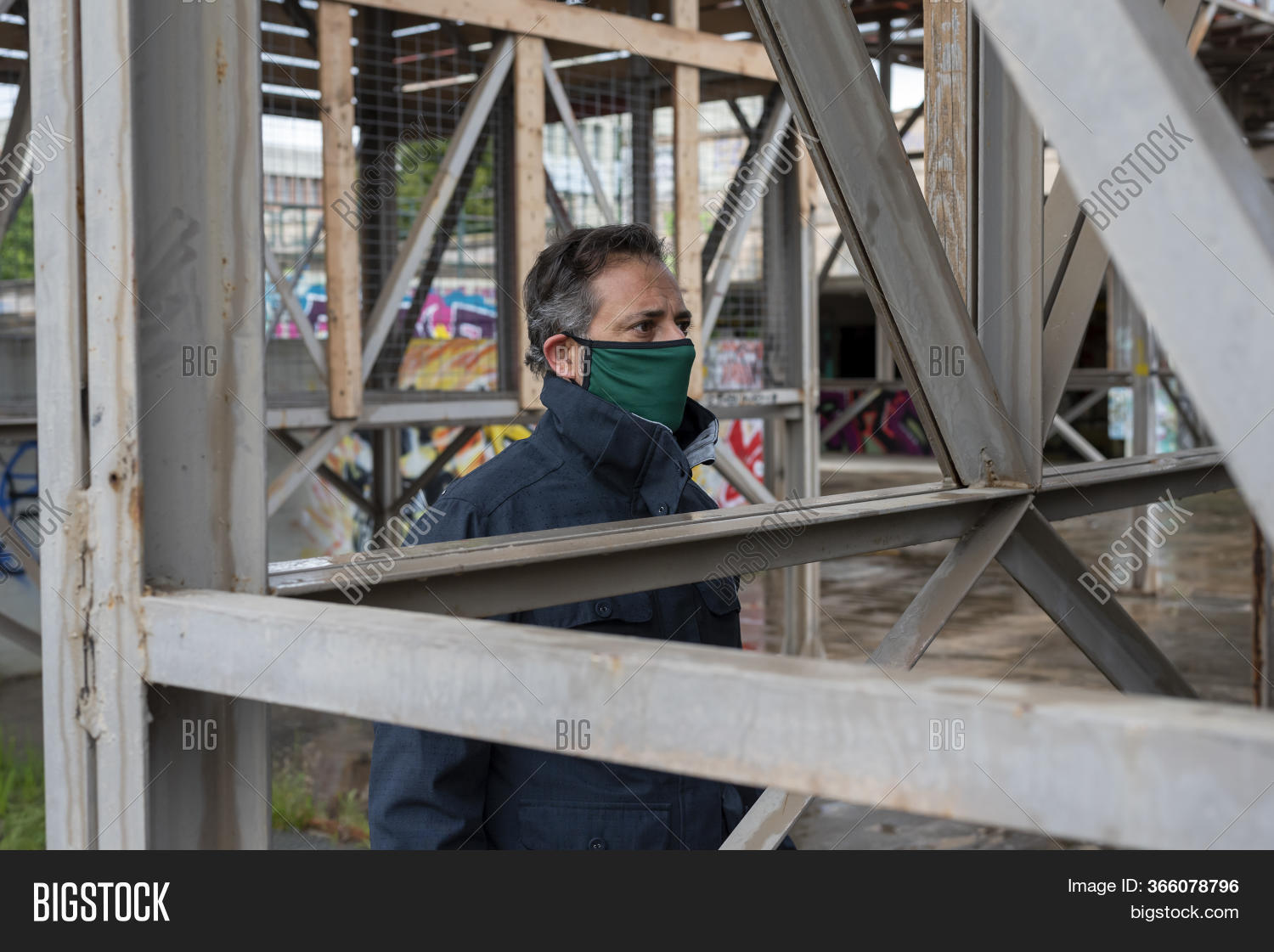 Man Wearing Mask Image & Photo (Free Trial) | Bigstock
