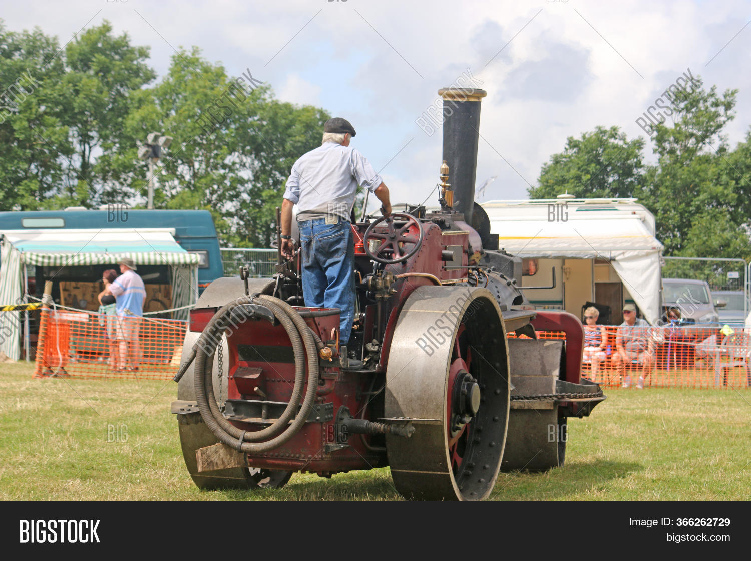 Steam Traction Engine Image & Photo (Free Trial) | Bigstock