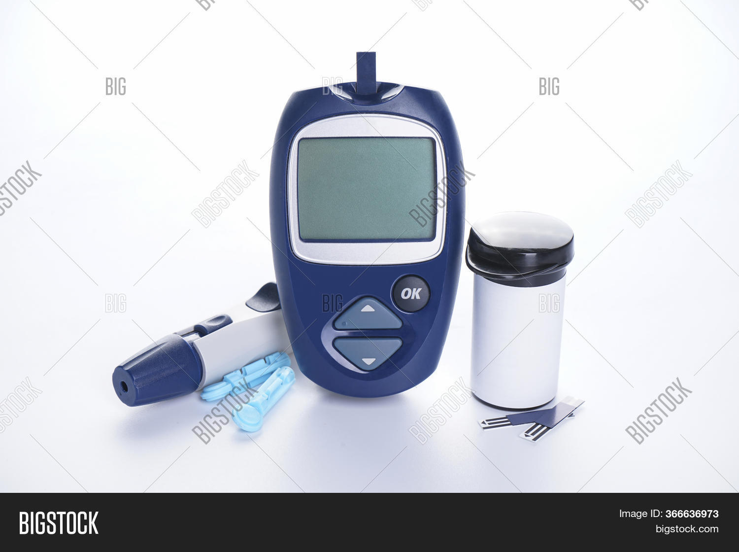 Electronic Glucometer Image & Photo (Free Trial) | Bigstock