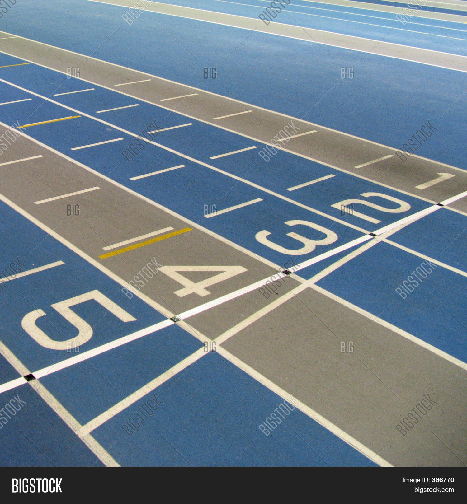 Running Track Start/ Image & Photo (Free Trial) | Bigstock