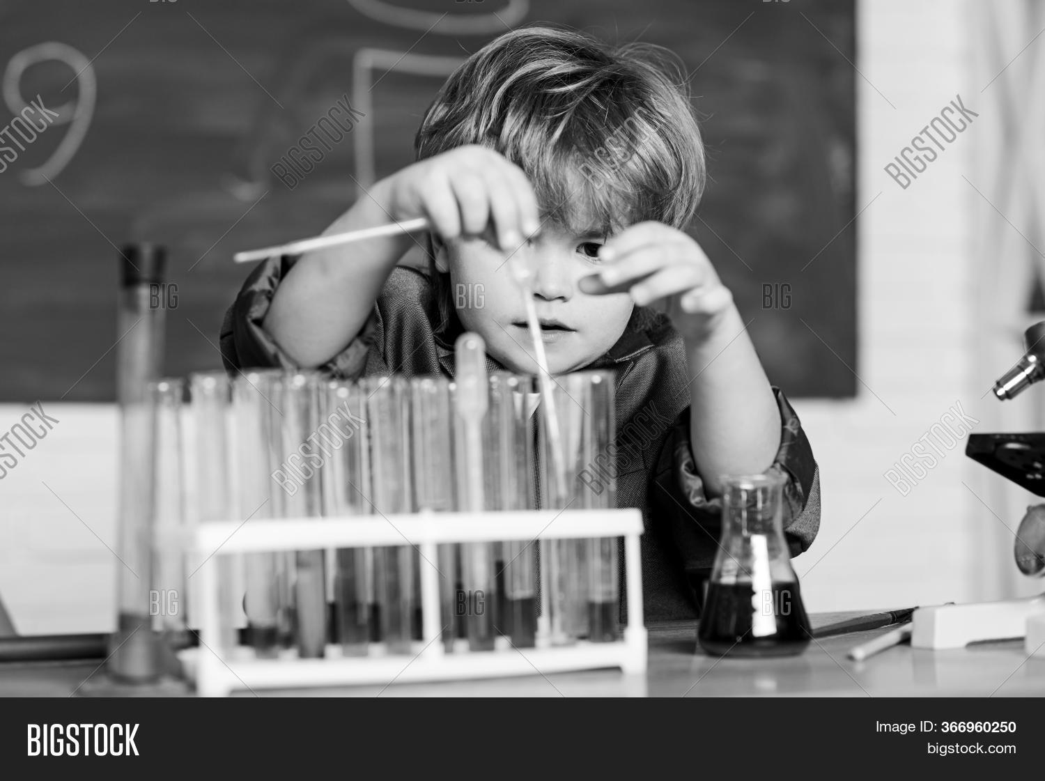 Little Kid Learning Image & Photo (Free Trial) | Bigstock