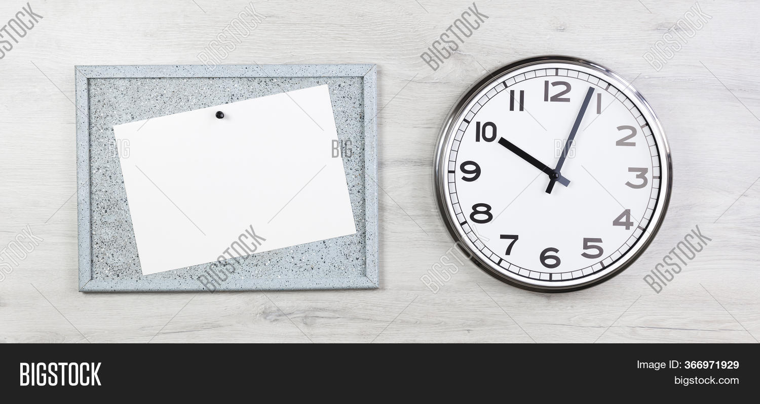 Plain Wall Clock Image & Photo (Free Trial) | Bigstock