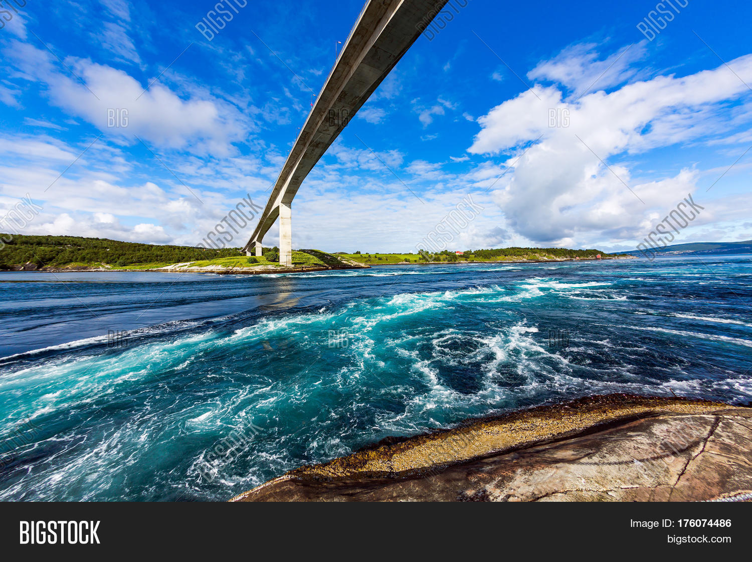 Whirlpools Maelstrom Image & Photo (Free Trial) | Bigstock