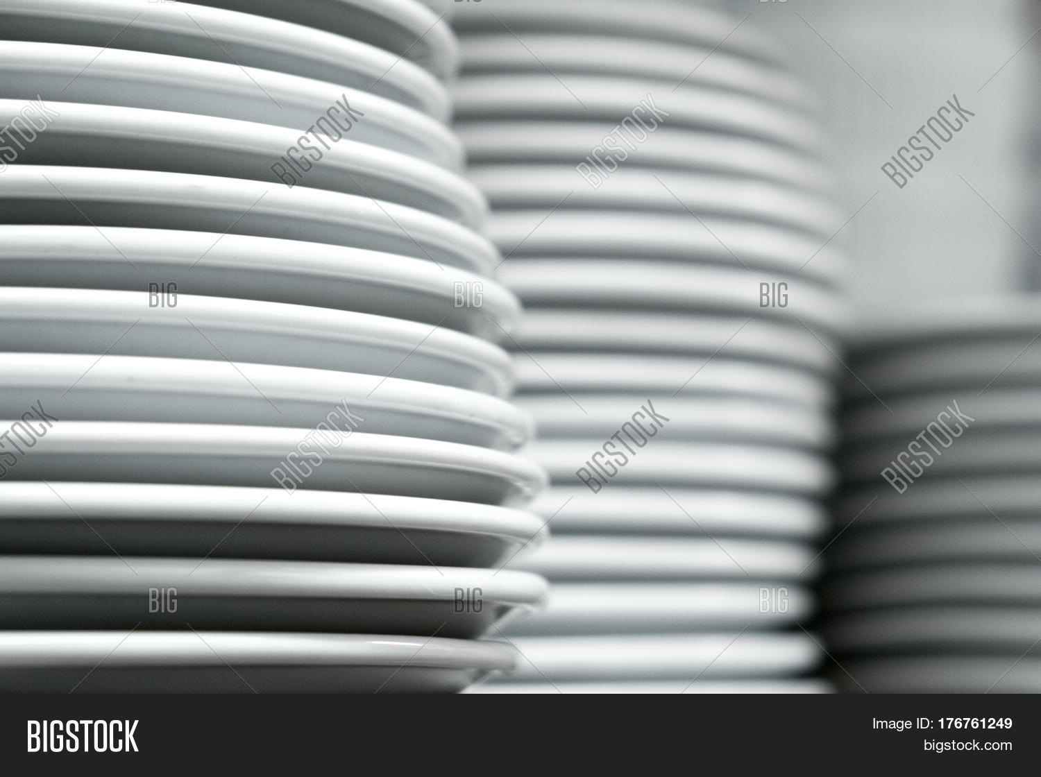 White Plates On White Image & Photo (Free Trial) | Bigstock