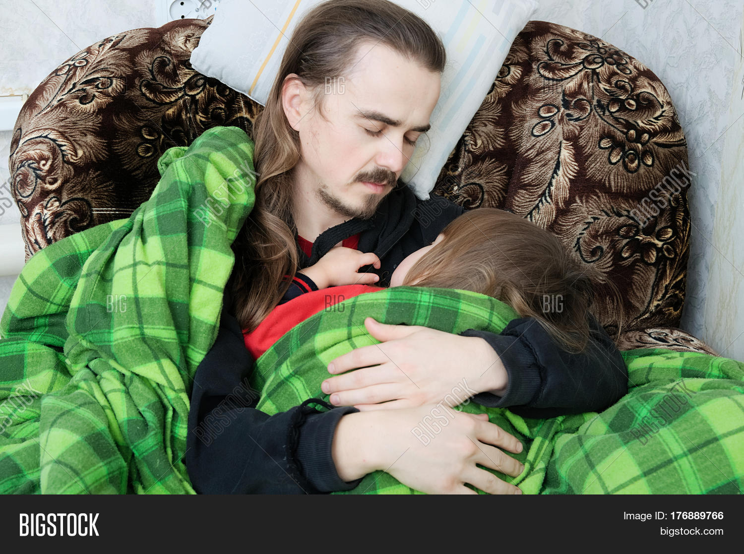 Father Child Sleeping Image & Photo (Free Trial) | Bigstock