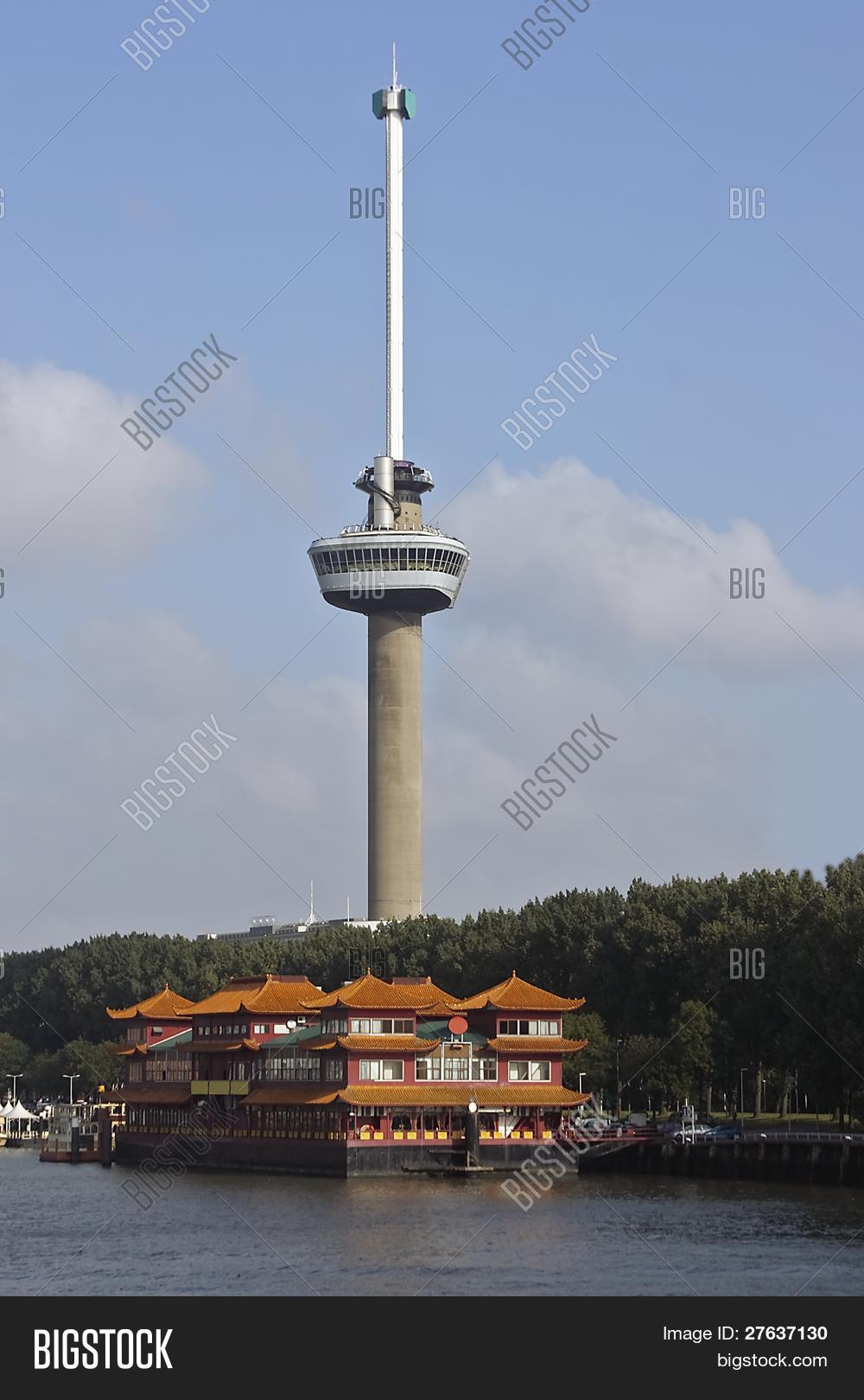 Imagen y foto Euromast Con Chino (prueba gratis) | Bigstock