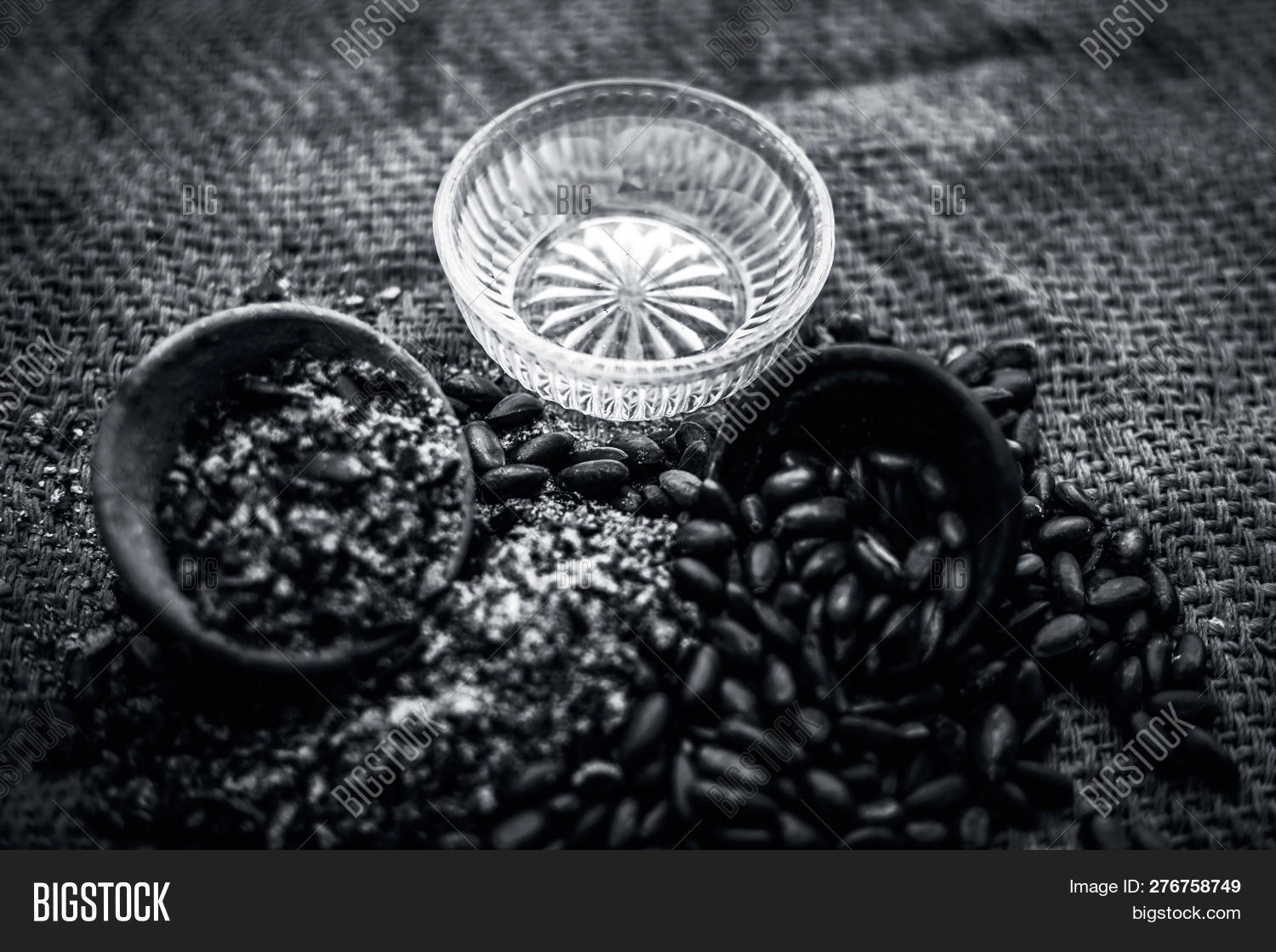 Home Remedy Cure Lice Image & Photo (Free Trial) | Bigstock