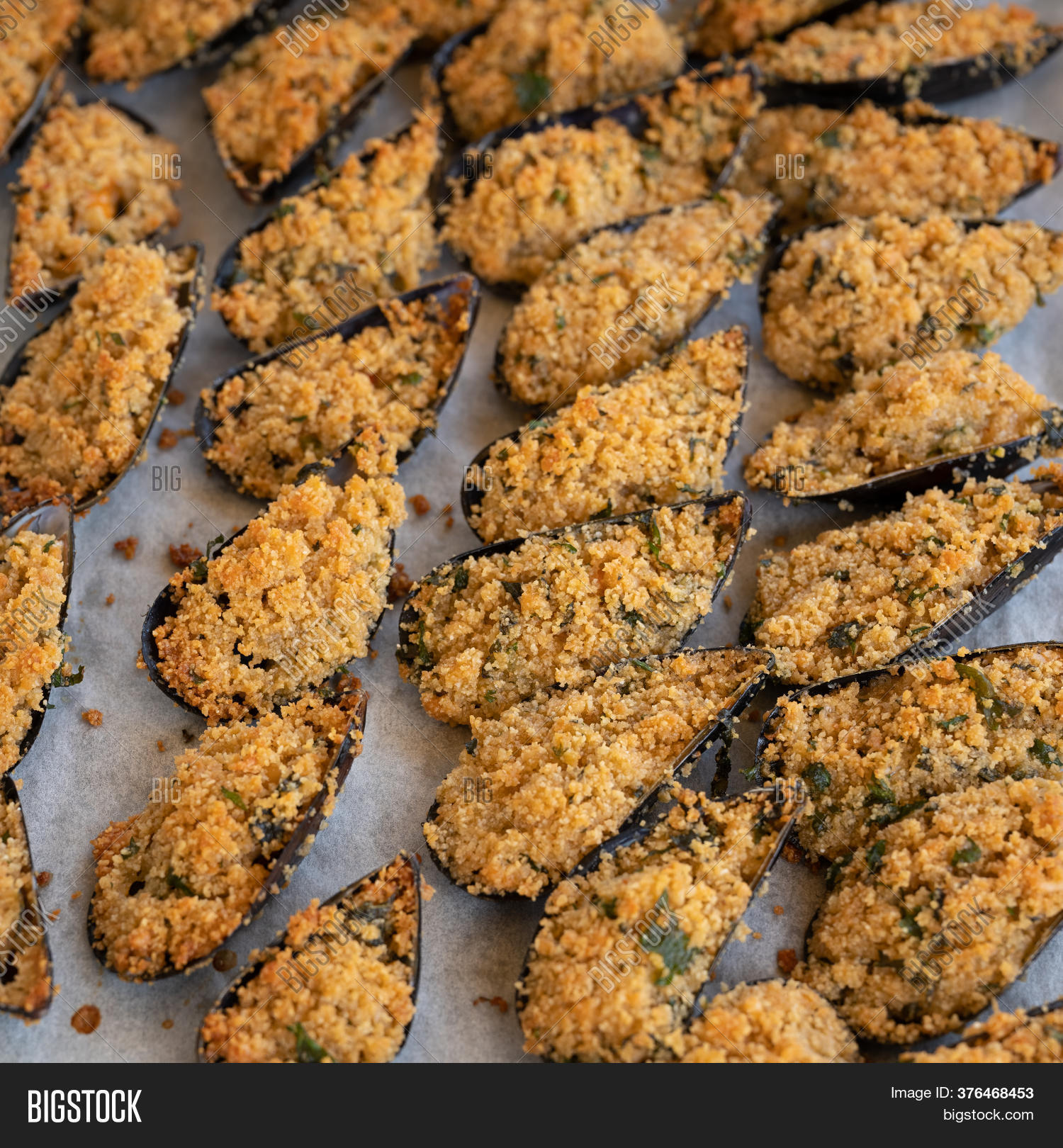 Mussels Au Gratin Image & Photo (Free Trial) | Bigstock
