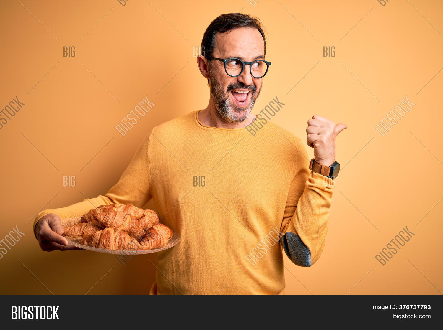 Middle Age Hoary Man Image & Photo (Free Trial) | Bigstock