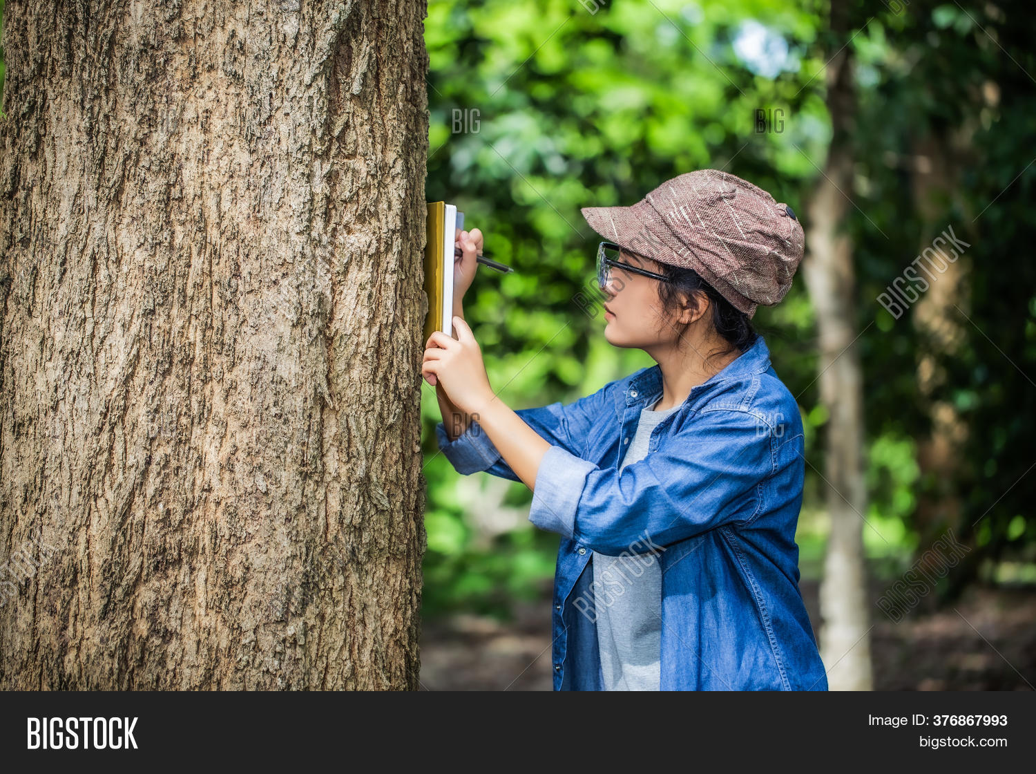 Female Botanists Image & Photo (Free Trial) | Bigstock
